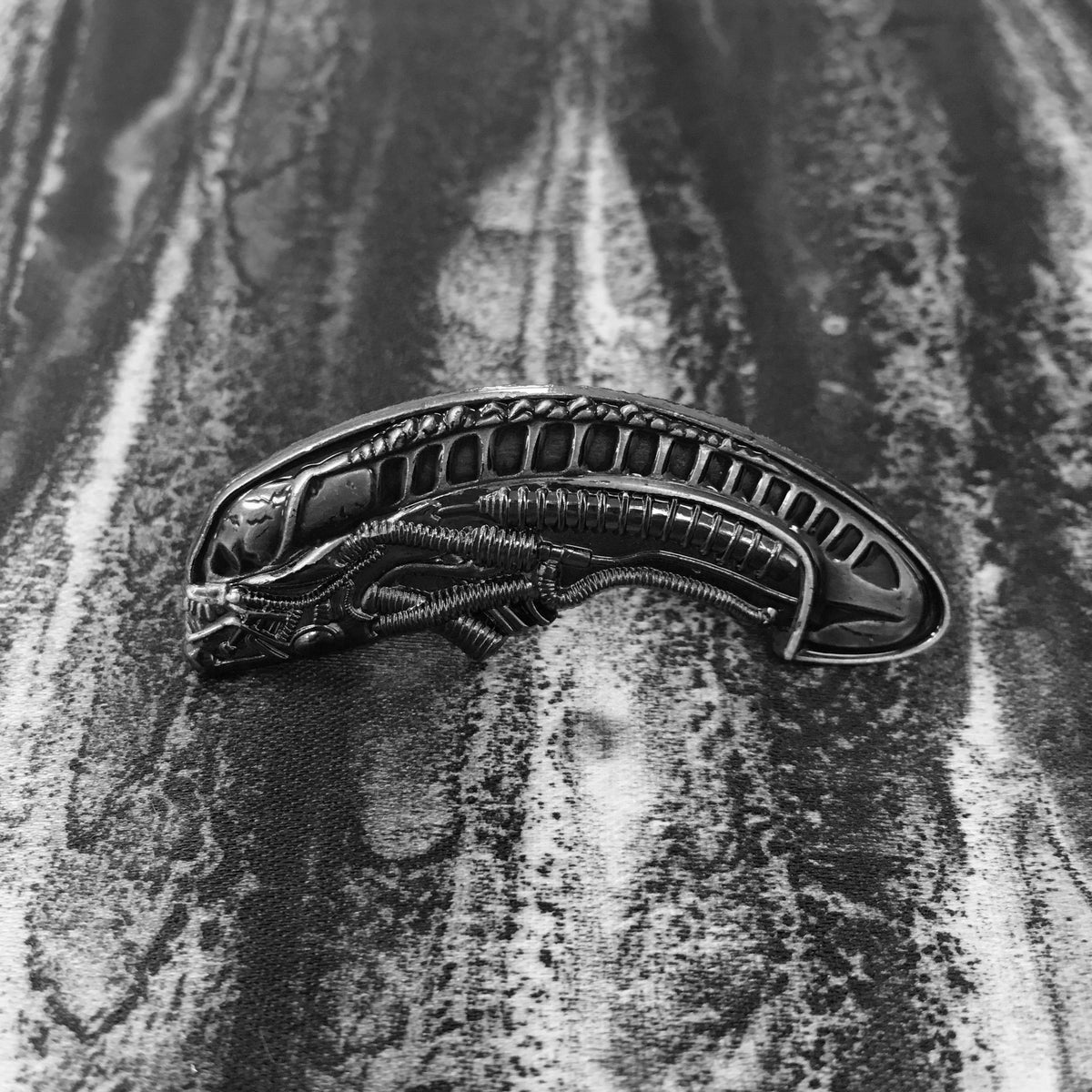 Xenomorph molded pin – PSA Press